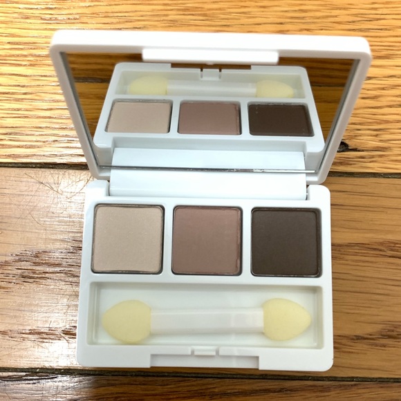 Clinique | Makeup | Clinique Mini Eyeshadow | Poshmark
